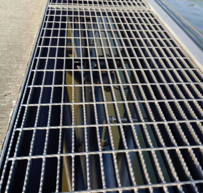 Steel Mesh Walkway Grating | Galvanized Catwalk Grating Walkway